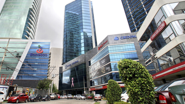 Todo Lo Que Debes Saber Sobre Los 62 Bancos De Panamá